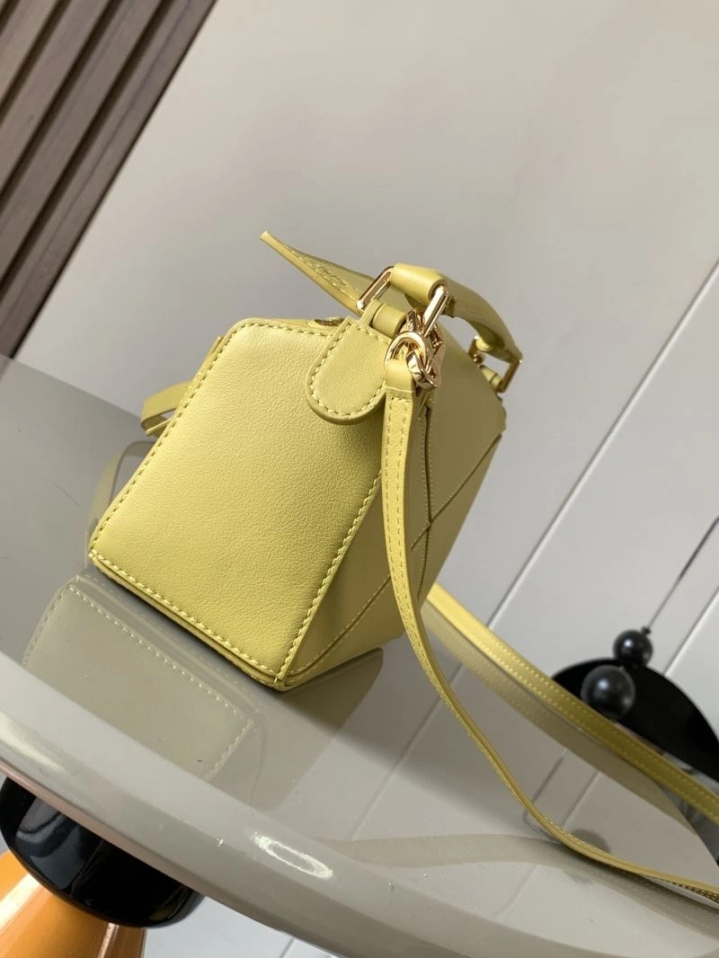 Accurate model Loewe Puzzle Bags