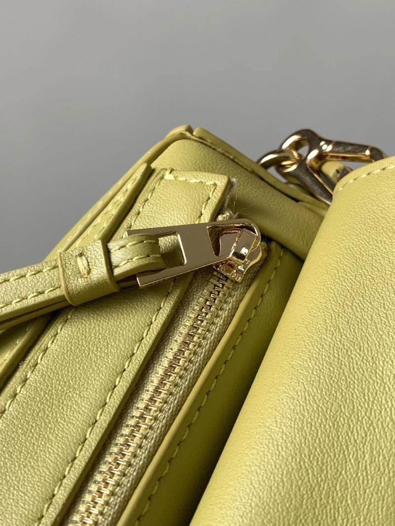 Accurate model Loewe Puzzle Bags