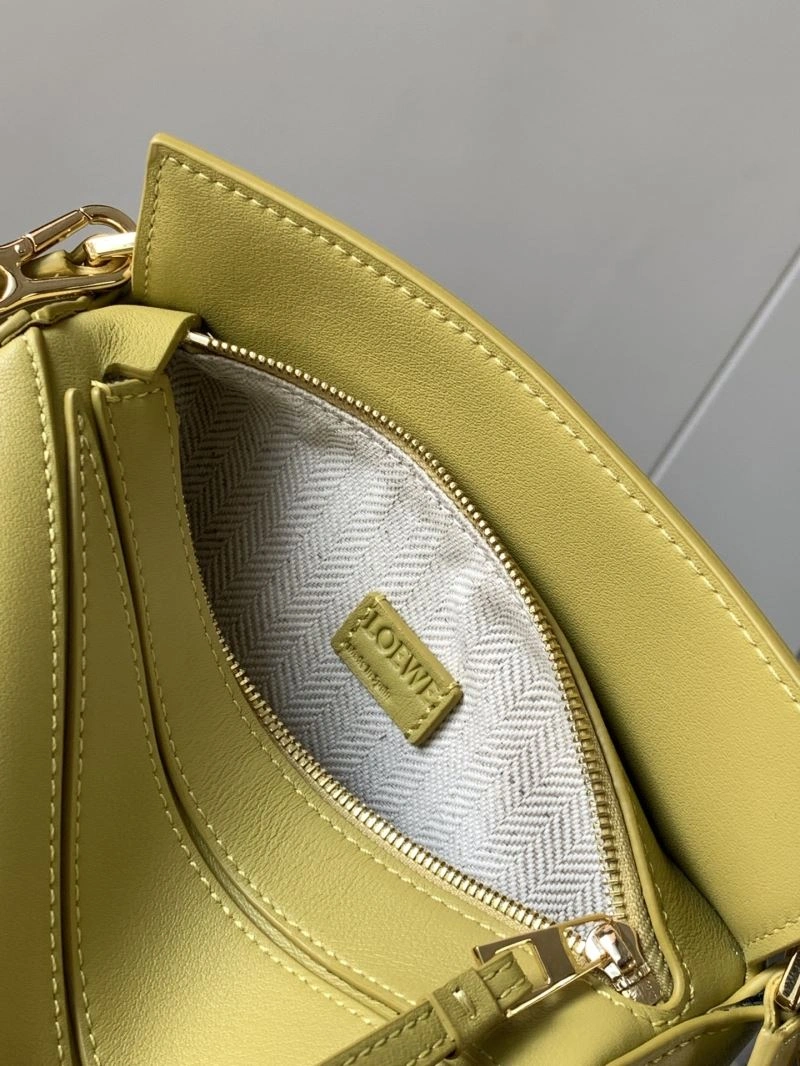 Accurate model Loewe Puzzle Bags