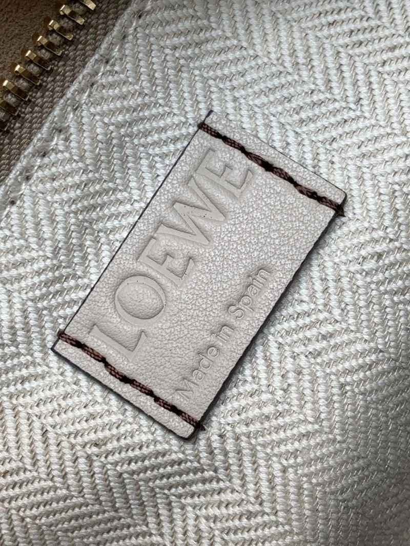 Budget-friendly Loewe Puzzle Bags