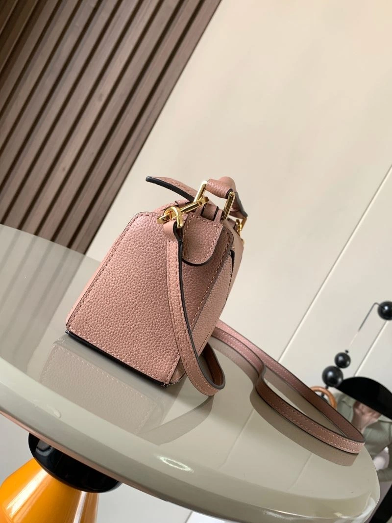 Top mirror Loewe Puzzle Bags
