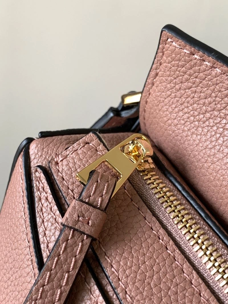 Top mirror Loewe Puzzle Bags