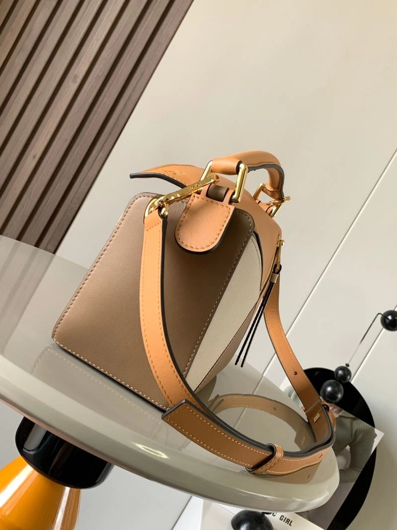 Cut-rate Loewe Puzzle Bags