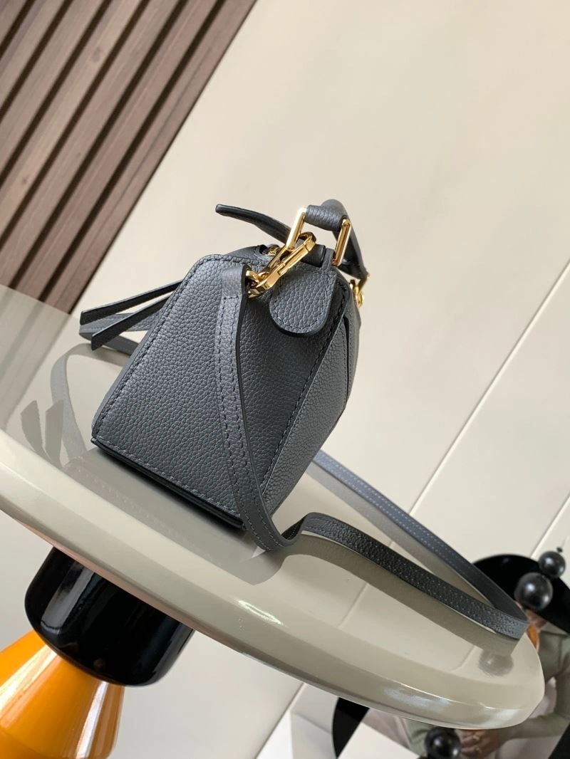 Cut-rate Loewe Puzzle Bags