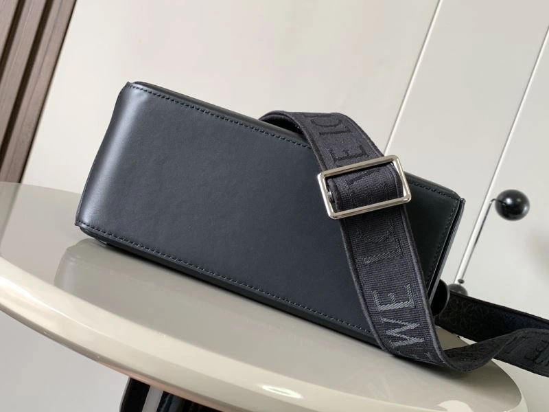 Cut-rate Loewe Puzzle Bags
