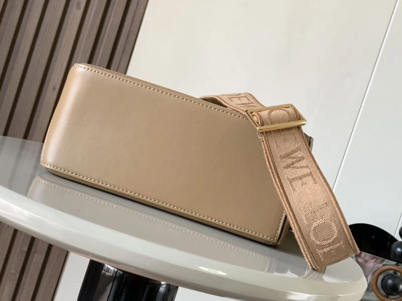 Inexpensive Loewe Puzzle Bags