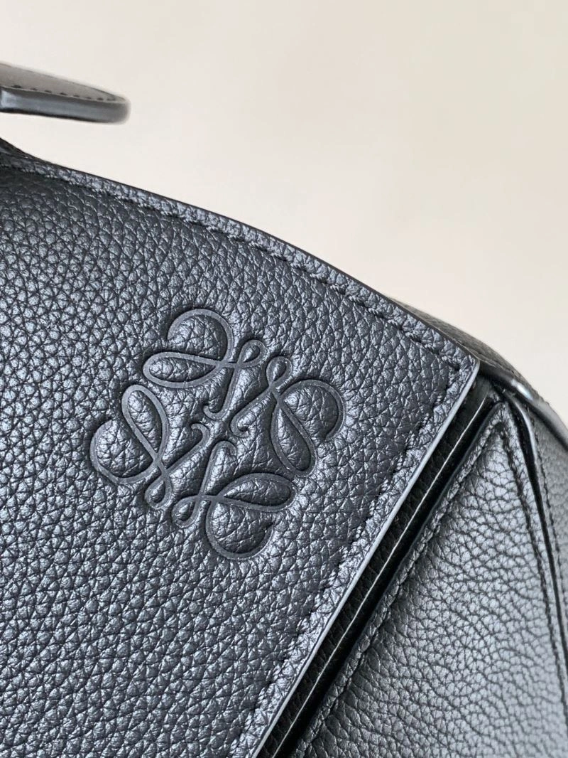 Low-cost Loewe Puzzle Bags