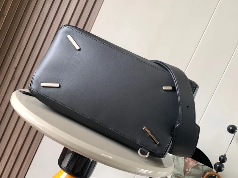 Affordable Loewe Puzzle Bags