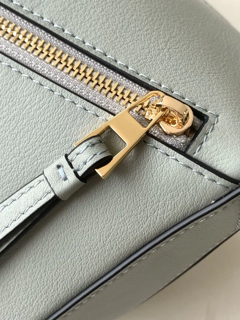 Official Loewe Puzzle Bags
