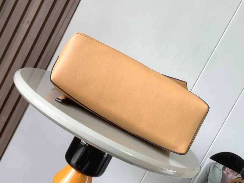 Top mirror Loewe Puzzle Bags
