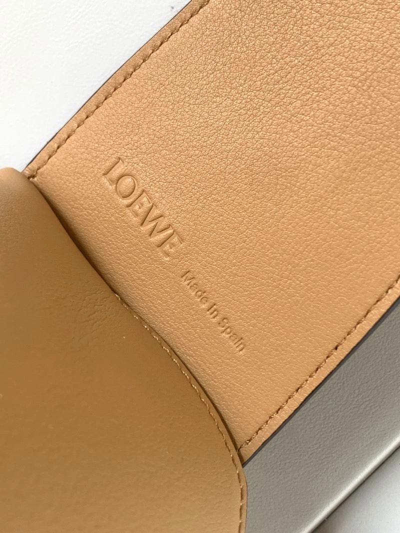 Top mirror Loewe Puzzle Bags
