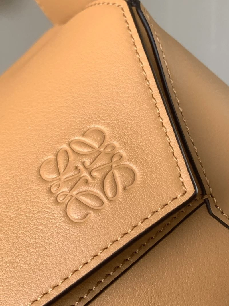 Top mirror Loewe Puzzle Bags