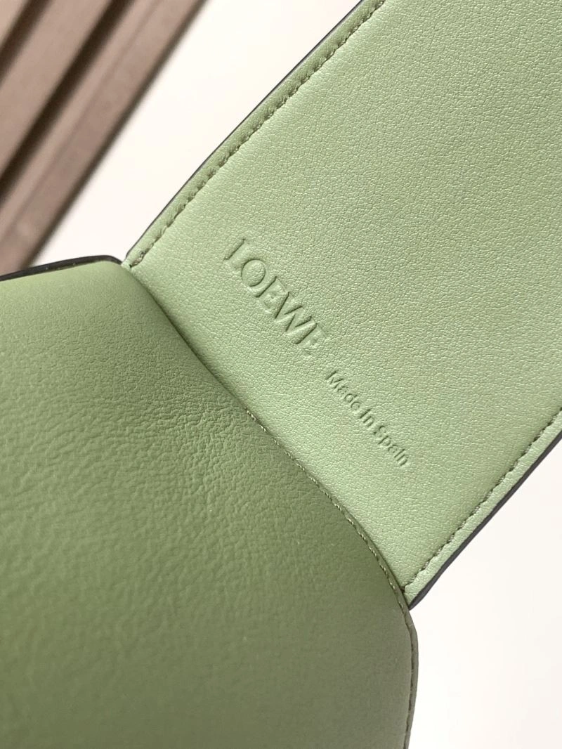 Top mirror Loewe Puzzle Bags