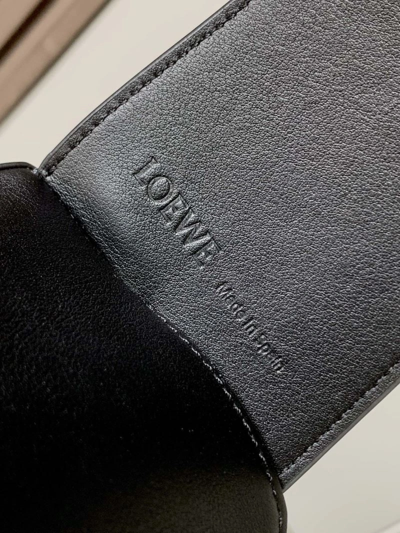 Reasonably priced Loewe Puzzle Bags
