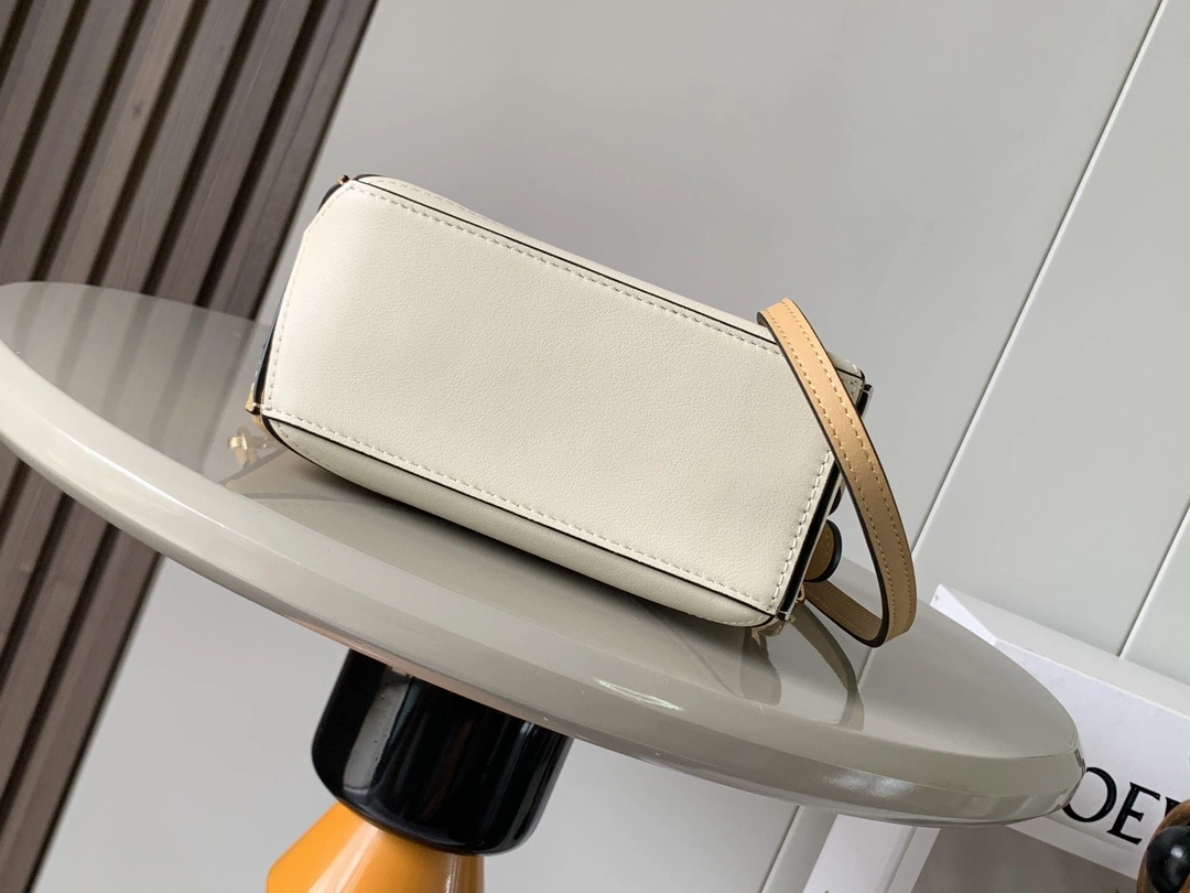 Economical Loewe Puzzle Bags