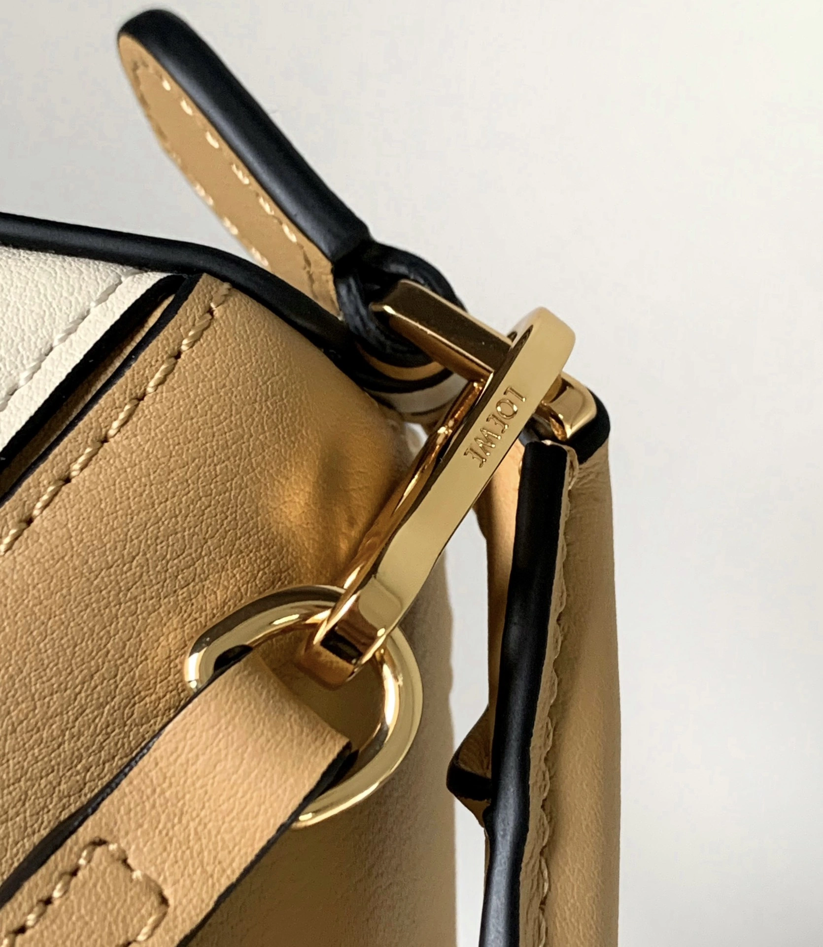 Economical Loewe Puzzle Bags