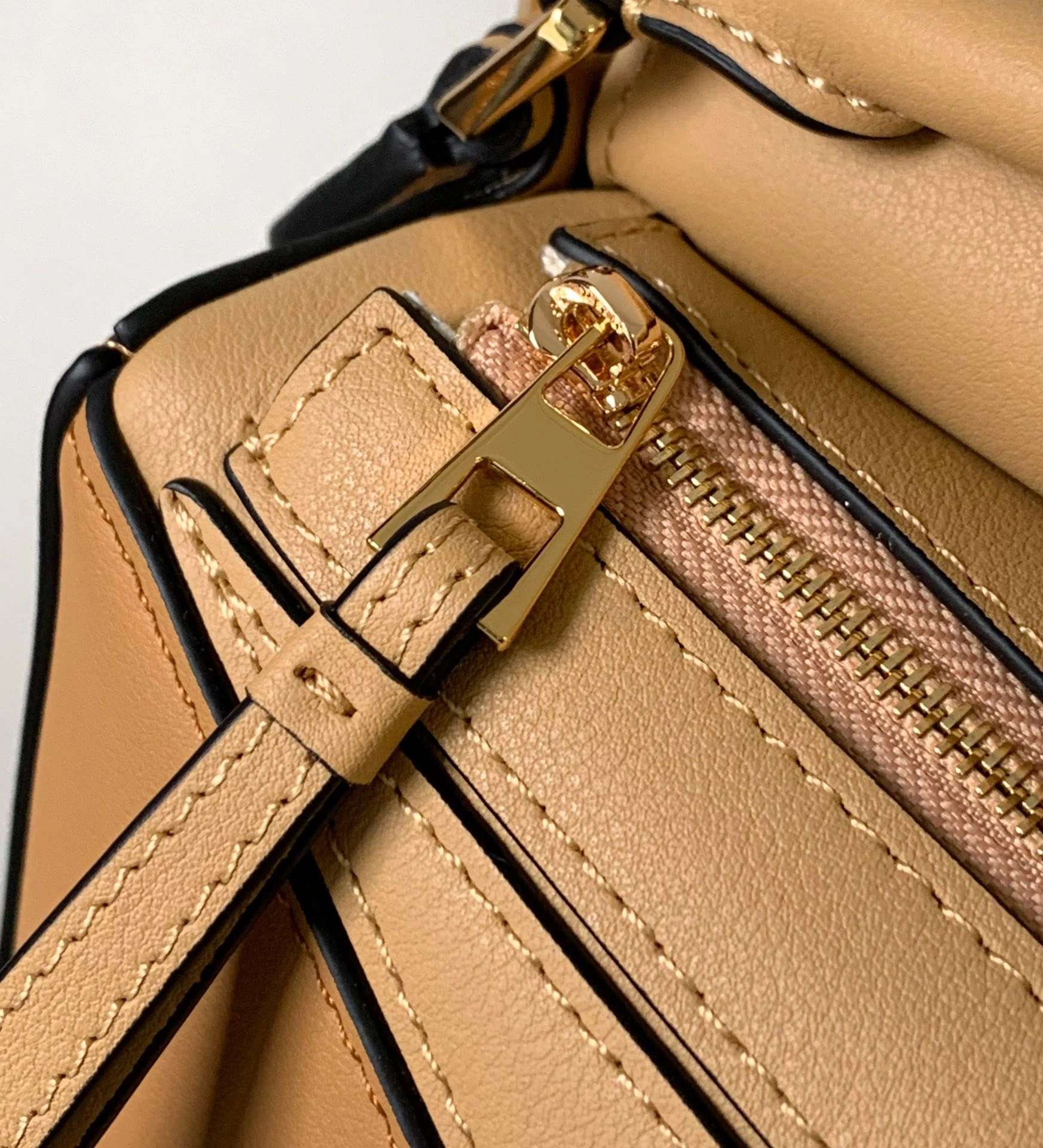 Economical Loewe Puzzle Bags