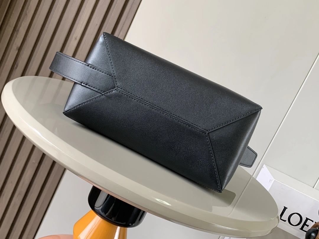 Budget-friendly Loewe Puzzle Bags