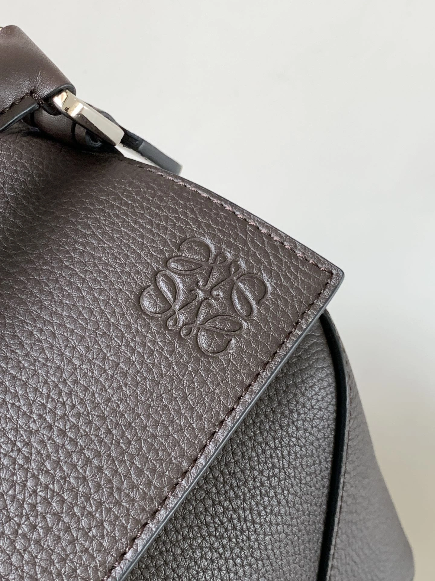 Accurate model Loewe Puzzle Bags