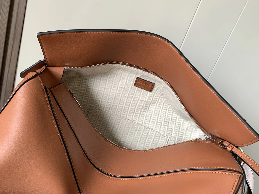Top mirror Loewe Puzzle Bags