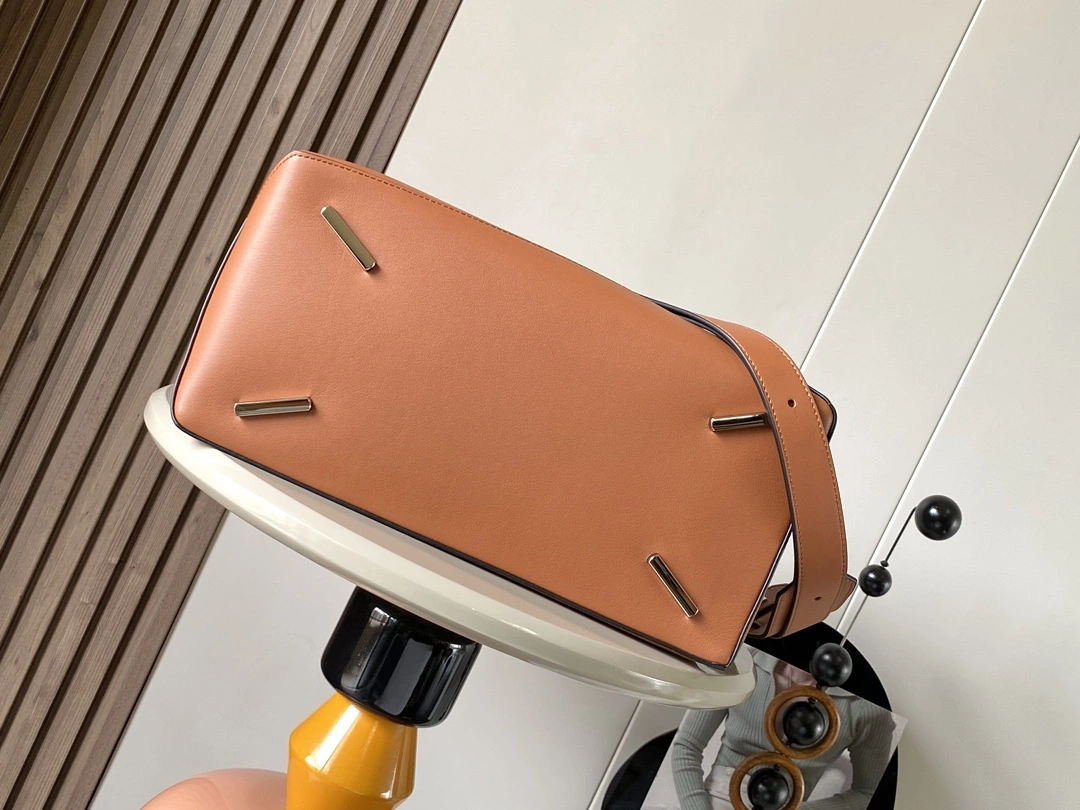 Mirror quality Loewe Puzzle Bags