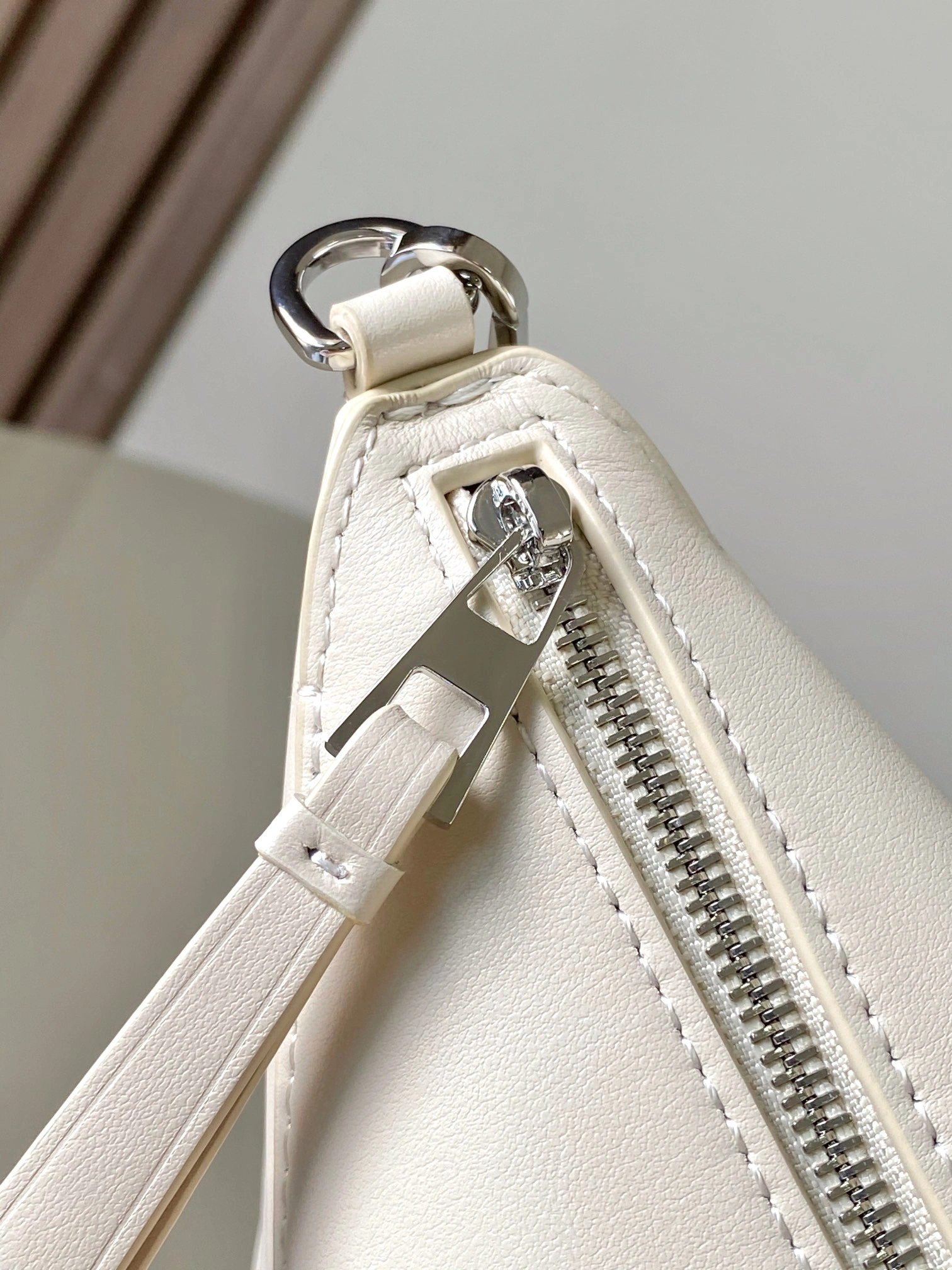 Accurate model Loewe Puzzle Bags