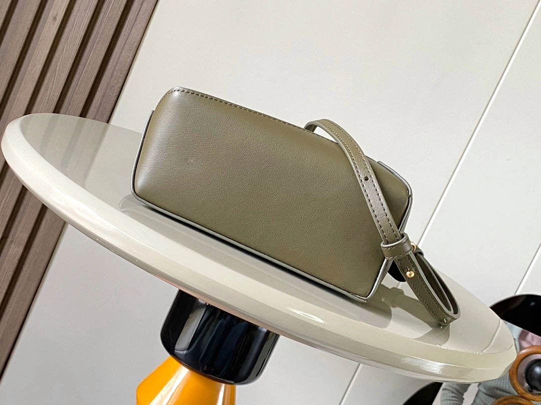 Perfect replica Loewe Puzzle Bags