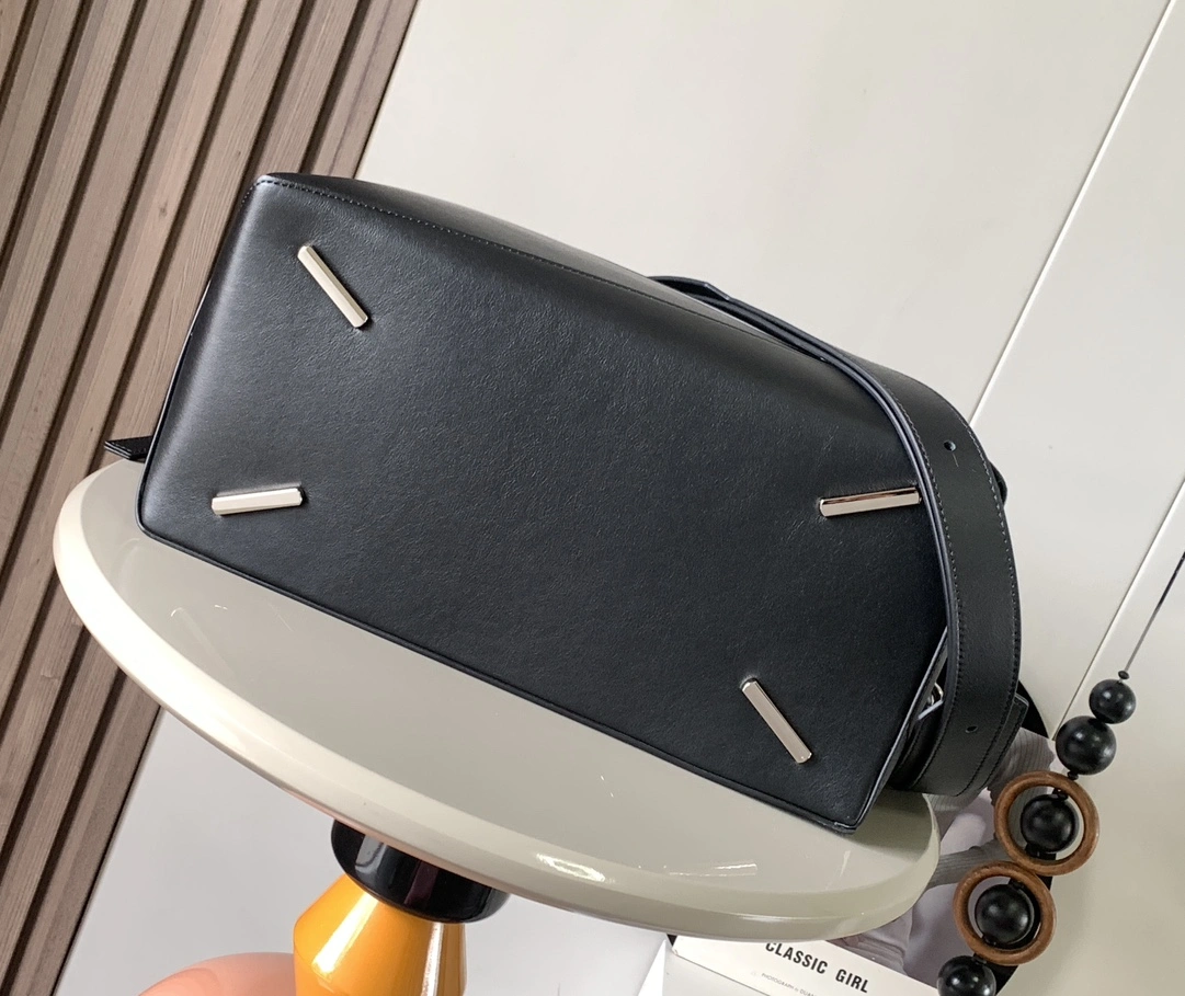 Affordable Loewe Puzzle Bags