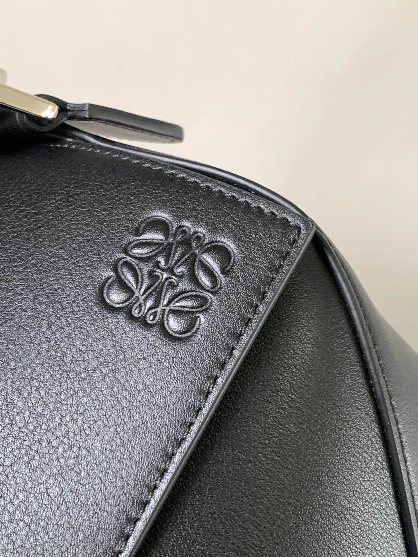 Affordable Loewe Puzzle Bags