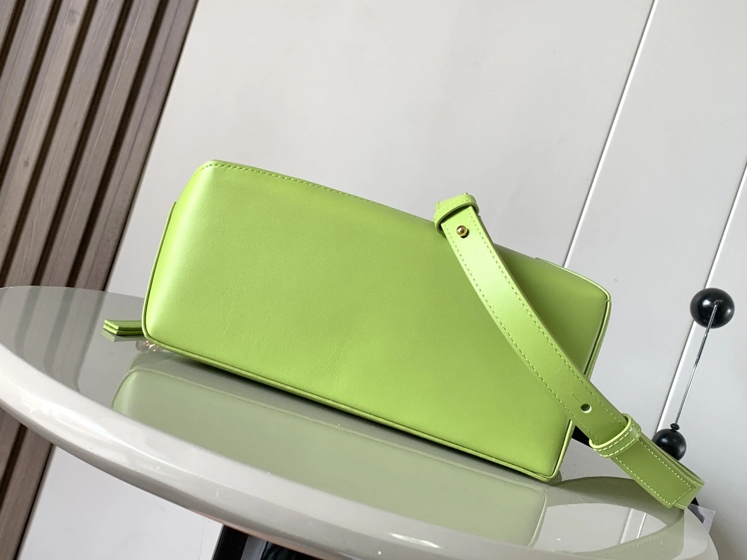 Reasonably priced Loewe Puzzle Bags