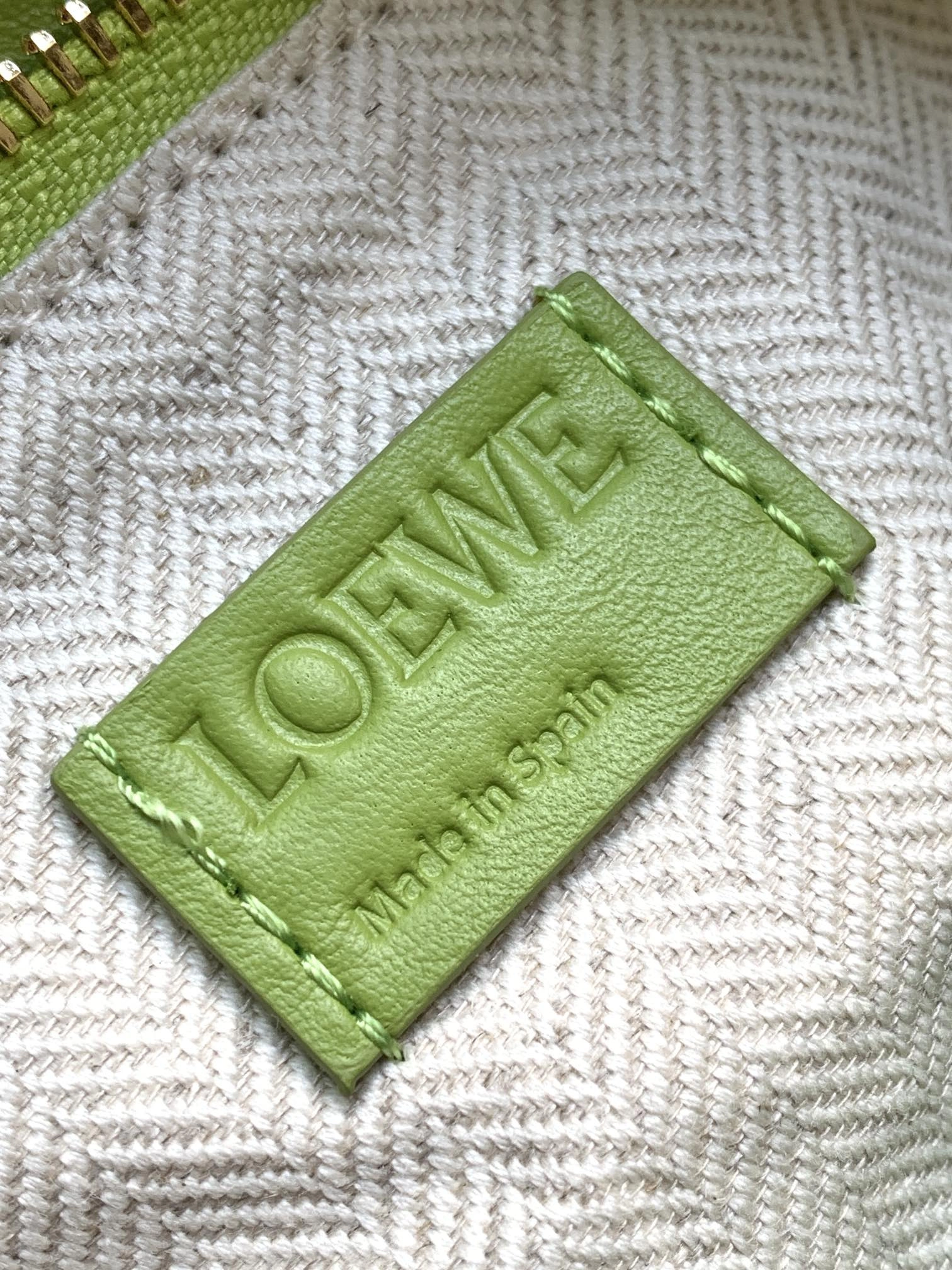 Reasonably priced Loewe Puzzle Bags