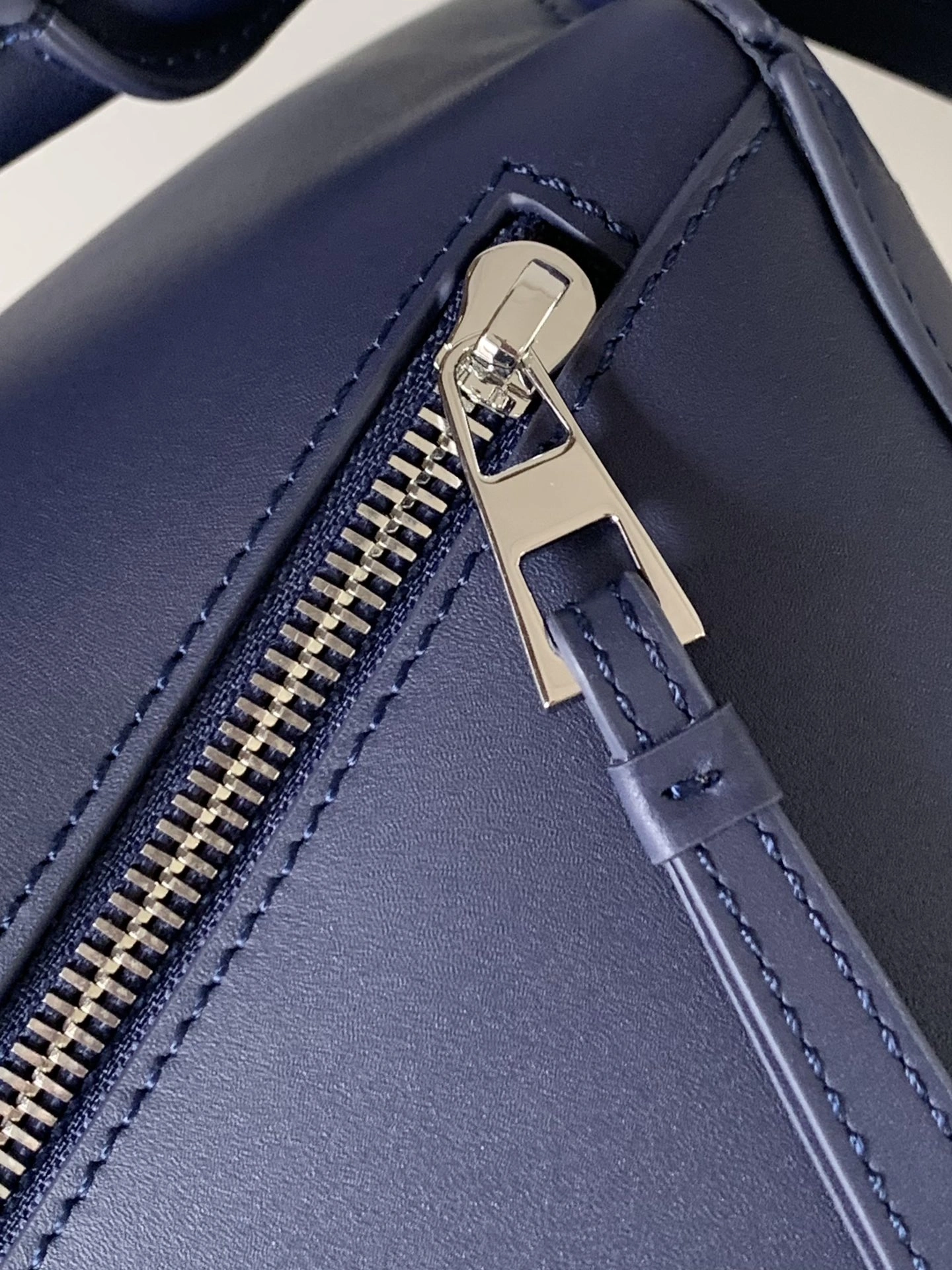 Cut-rate Loewe Puzzle Bags