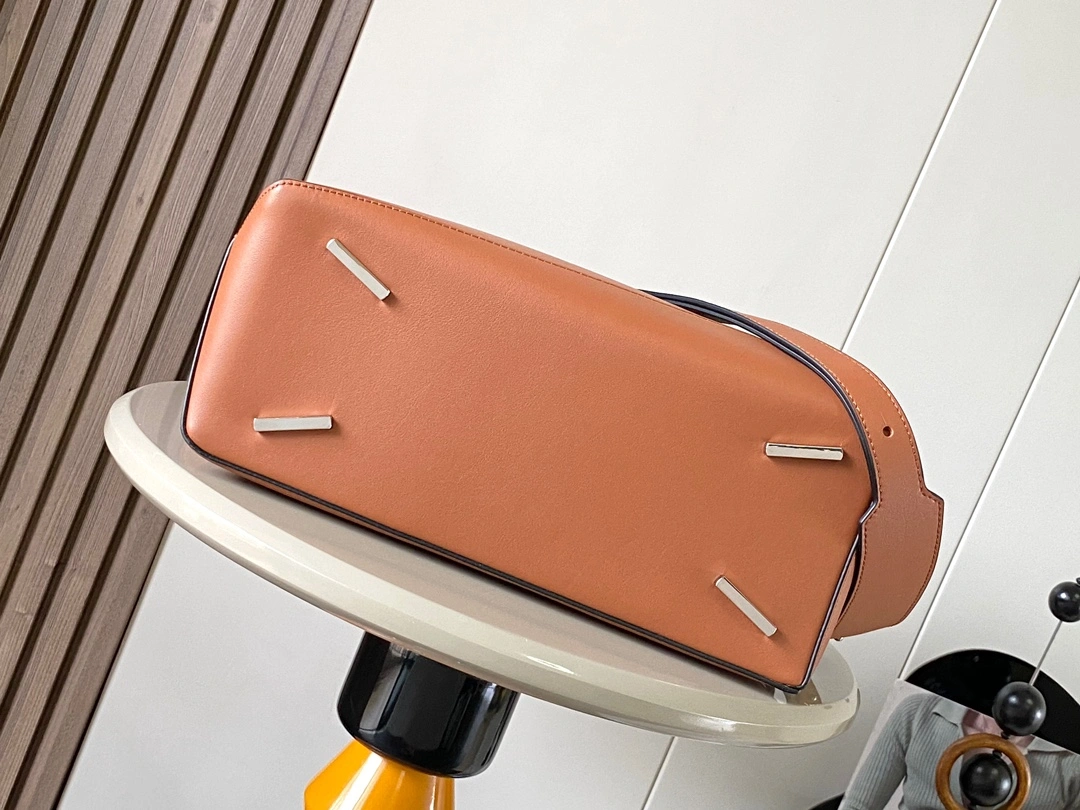 Economical Loewe Puzzle Bags