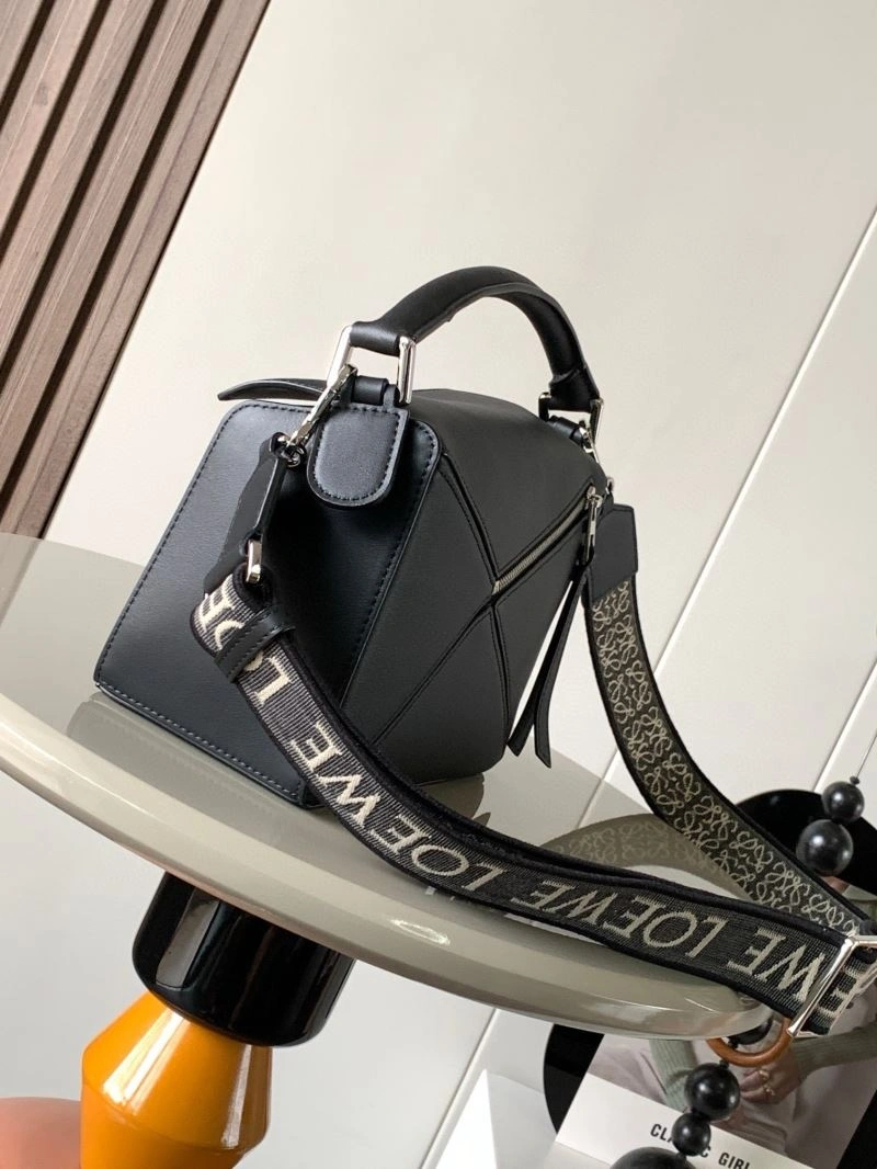 Top mirror Loewe Puzzle Bags