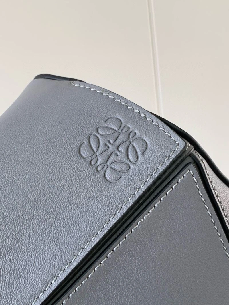 Bargain Loewe Puzzle Bags