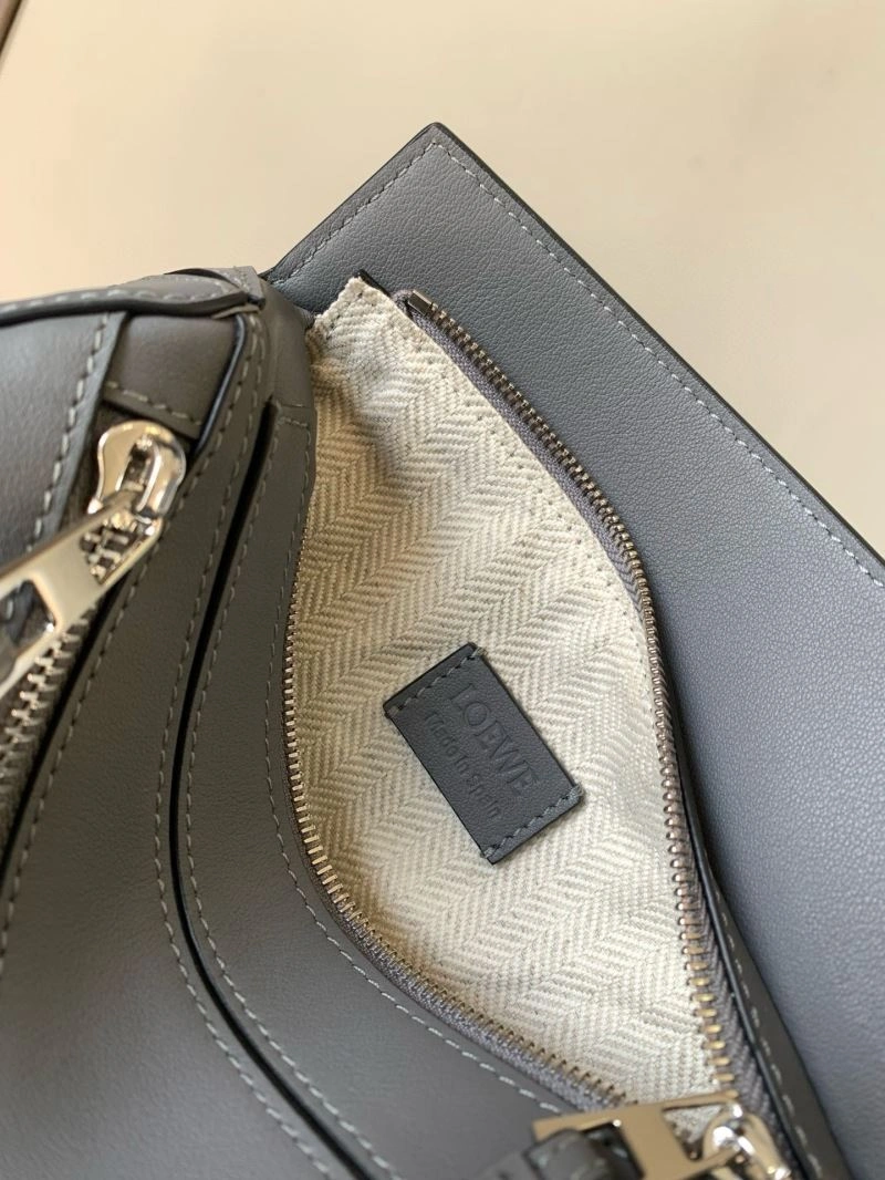 Low-cost Loewe Puzzle Bags