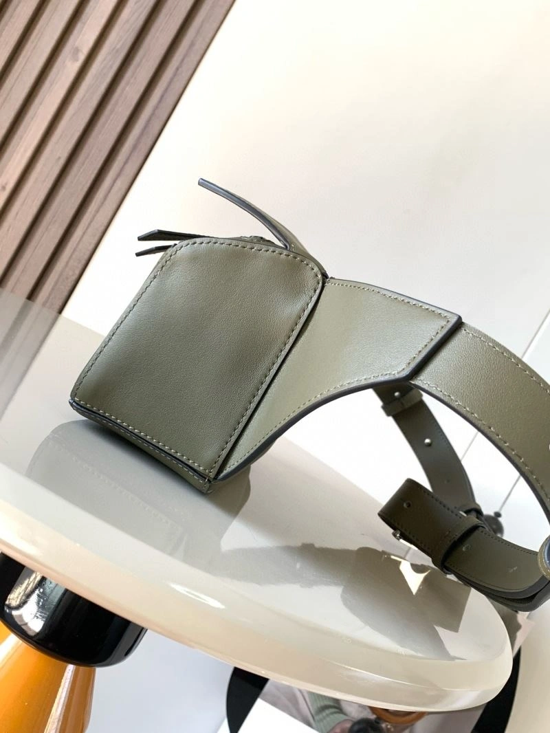 Affordable Loewe Puzzle Bags