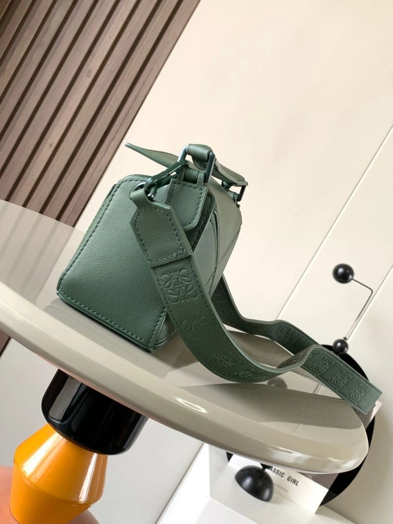 Top match Loewe Puzzle Bags