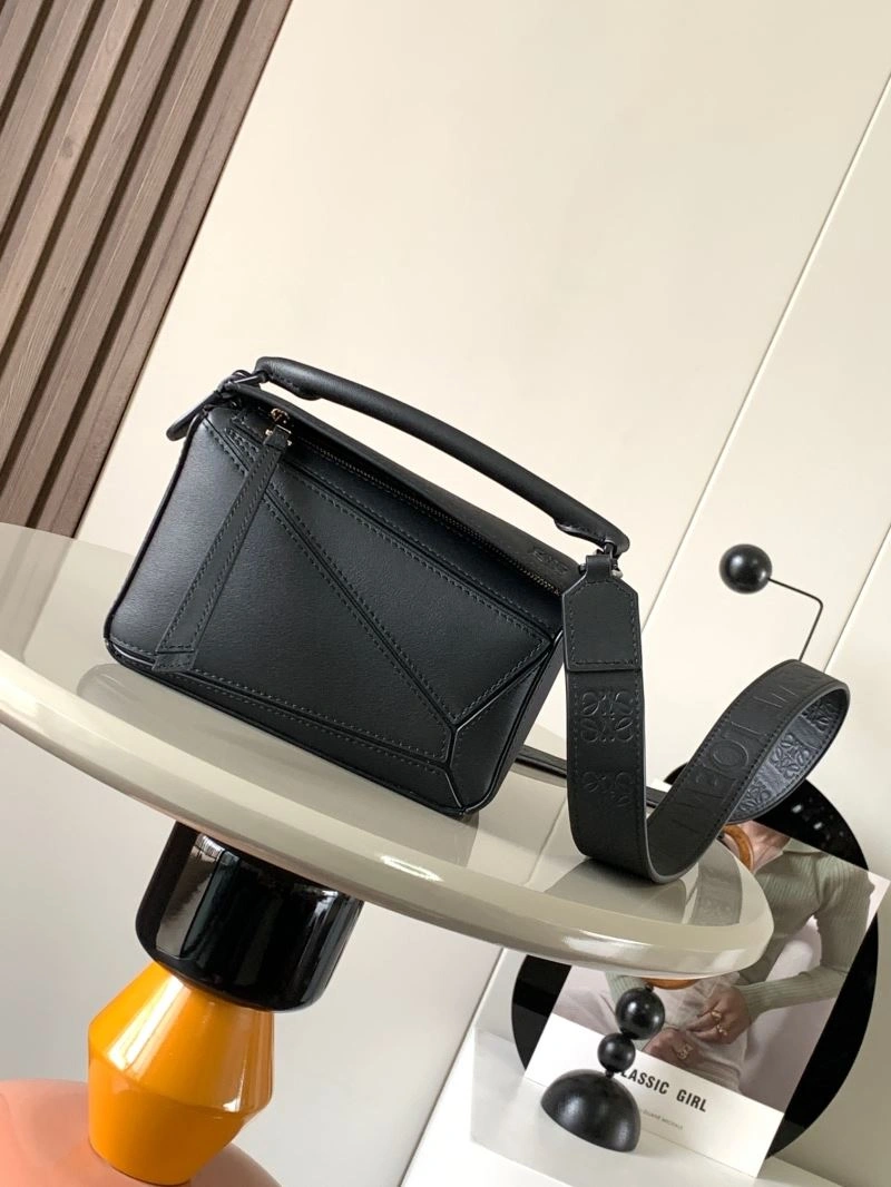 Loewe Puzzle Bags