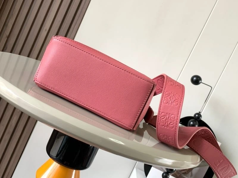 Accurate model Loewe Puzzle Bags