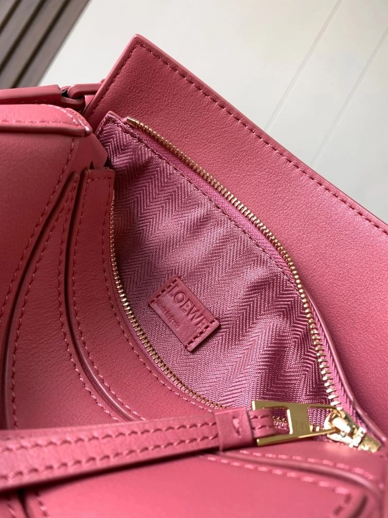 Accurate model Loewe Puzzle Bags