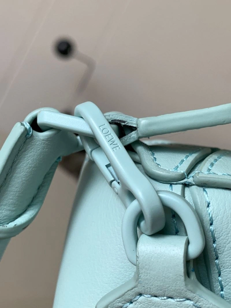 Top match Loewe Puzzle Bags