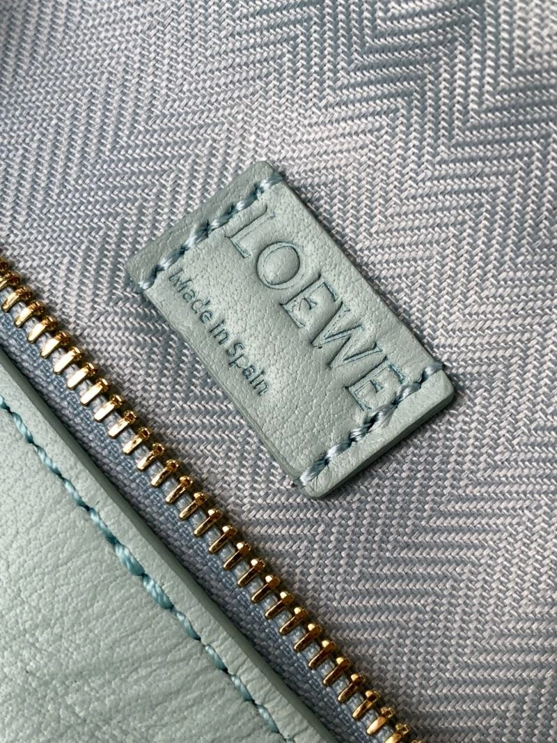 Top match Loewe Puzzle Bags