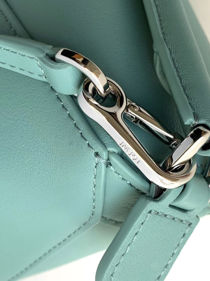 High fidelity Loewe Puzzle Bags
