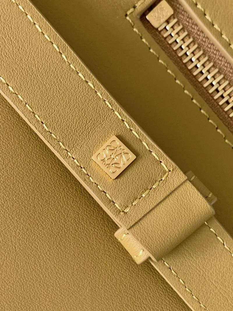 Top mirror Loewe Puzzle Bags