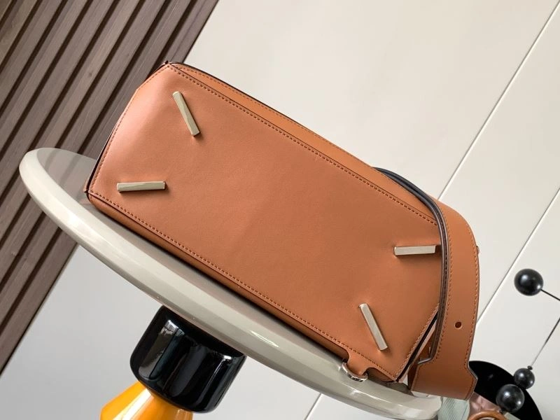 Bargain Loewe Puzzle Bags