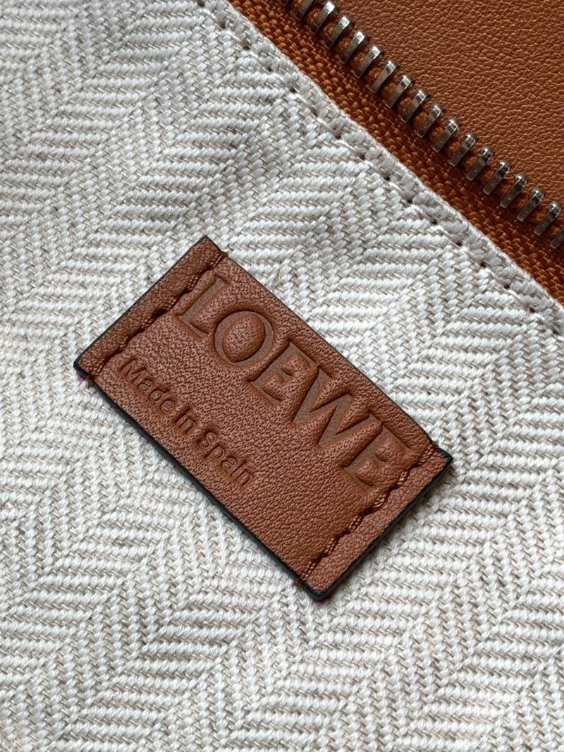 Bargain Loewe Puzzle Bags