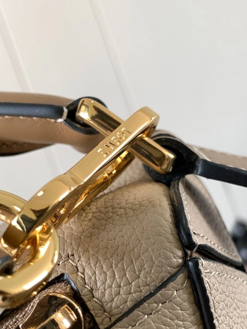 Reasonably priced Loewe Puzzle Bags