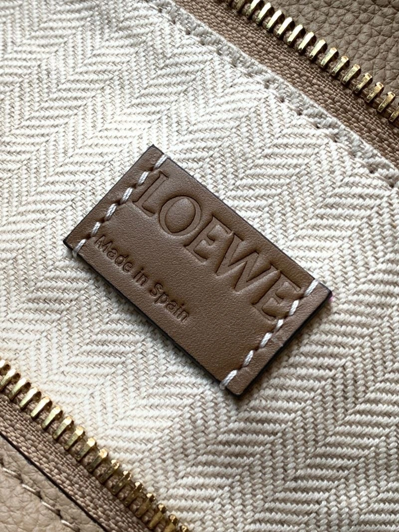 Reasonably priced Loewe Puzzle Bags
