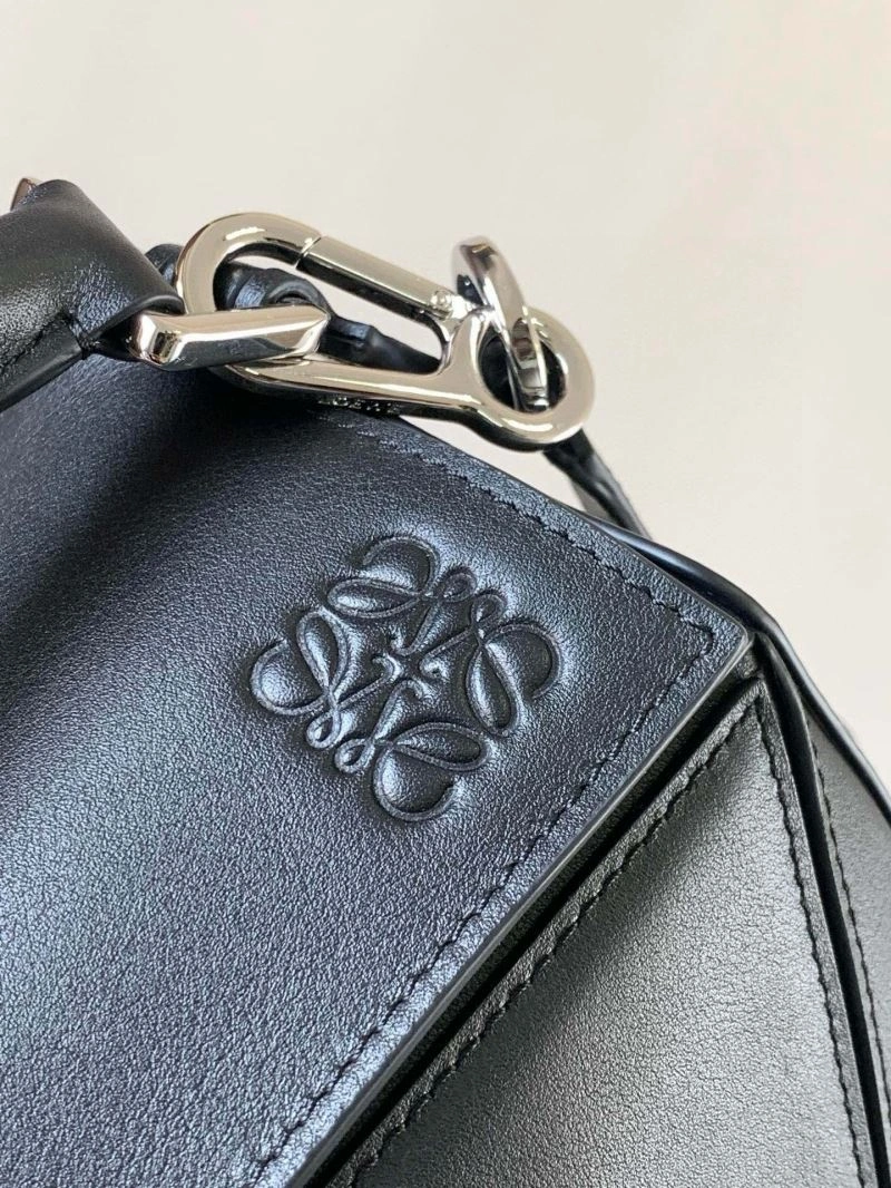Bargain Loewe Puzzle Bags